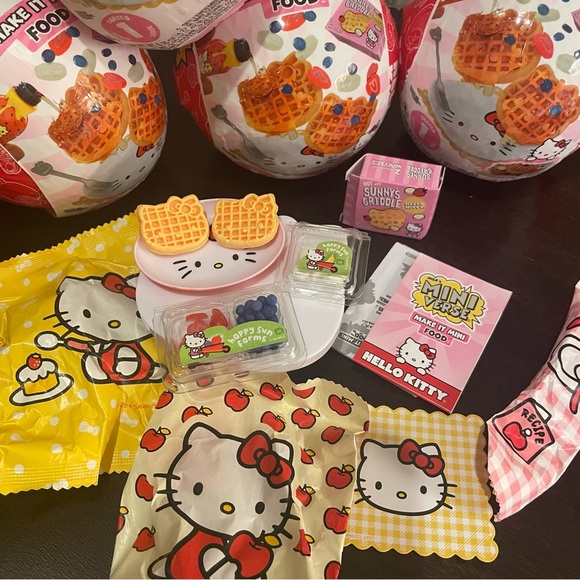 Other | 224 Miniverse Make It Mini Hello Kitty Waffles Breakfast Diy ...